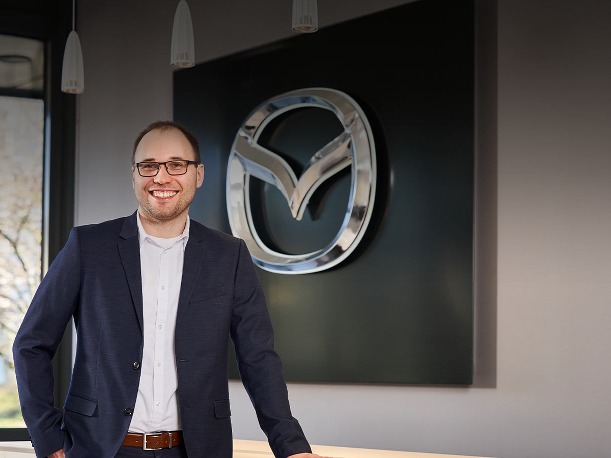 Careers at Mazda - Students and Interns.