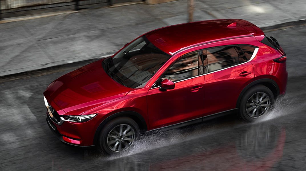 BLI KNYTTET TIL BILEN