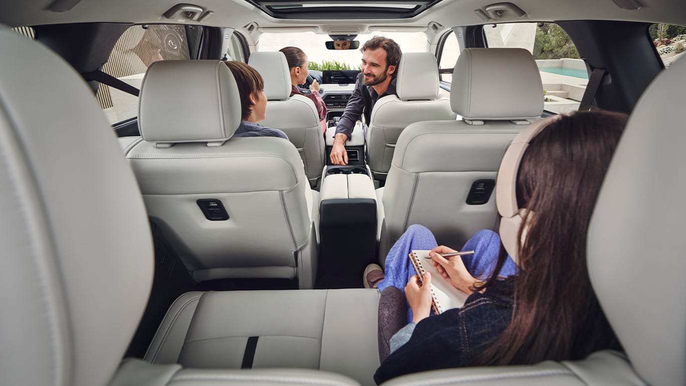 Úplne nové SUV Mazda CX-80